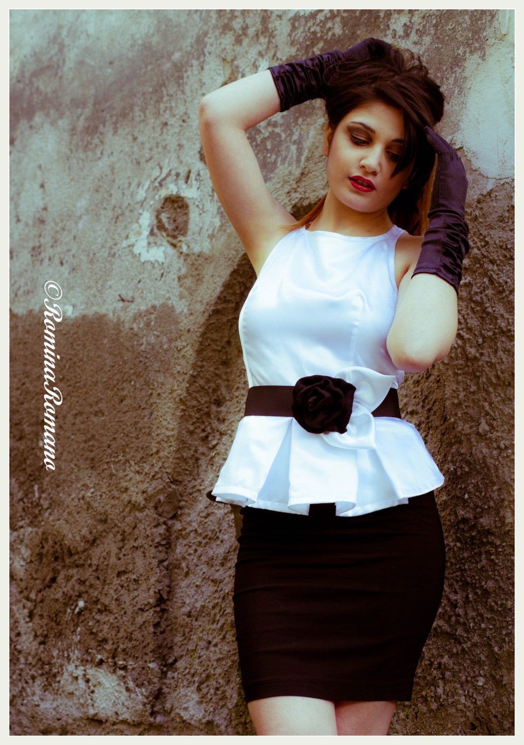 Top Bianco Aderente Scollo Americana Con Baschina, Blusa Tagliata in ...