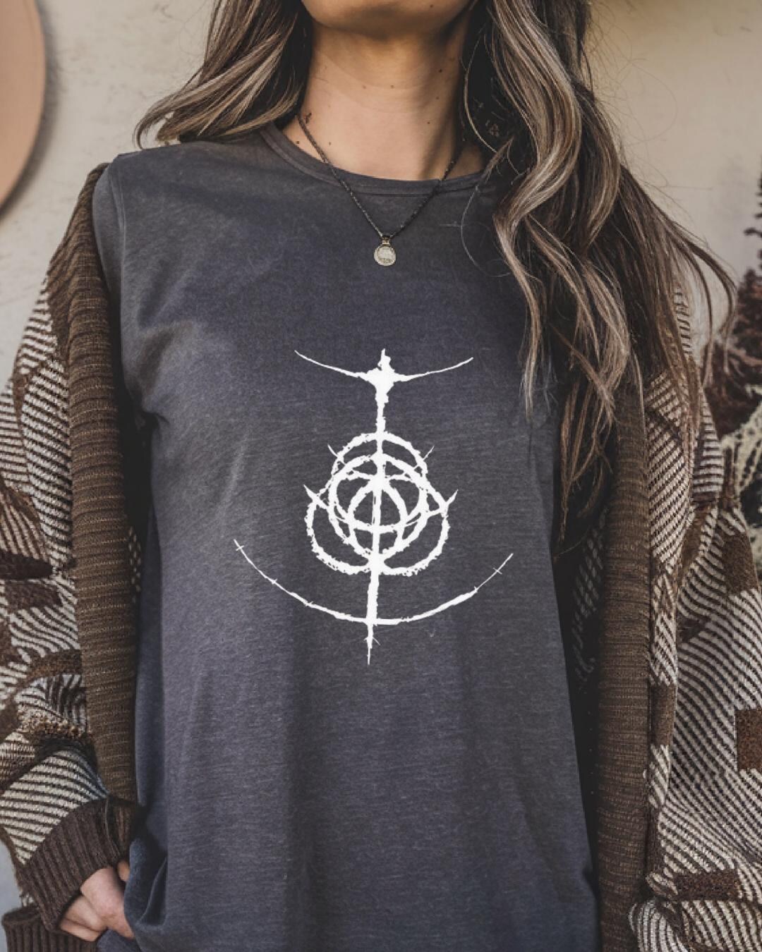 Elden Ring Icon T-shirt: Dark Fantasy Gamer Tee - Etsy