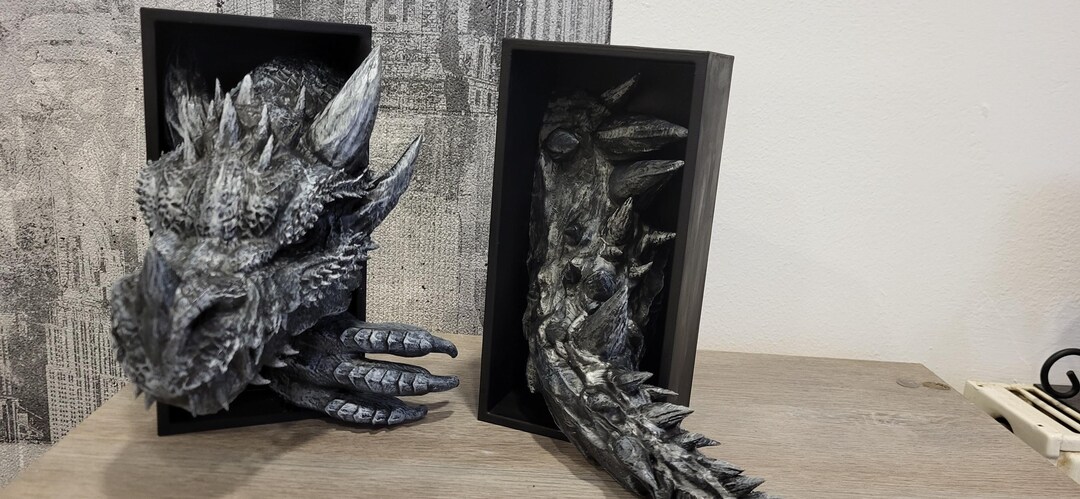 Dragon Book Nook | 3D Printed Fantasy Book Shelf Decor | Two-piece ...