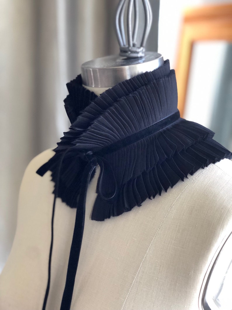 BLACK Detachable SILK COLLAR/Ruffle Collar/Pleated Collar/High | Etsy
