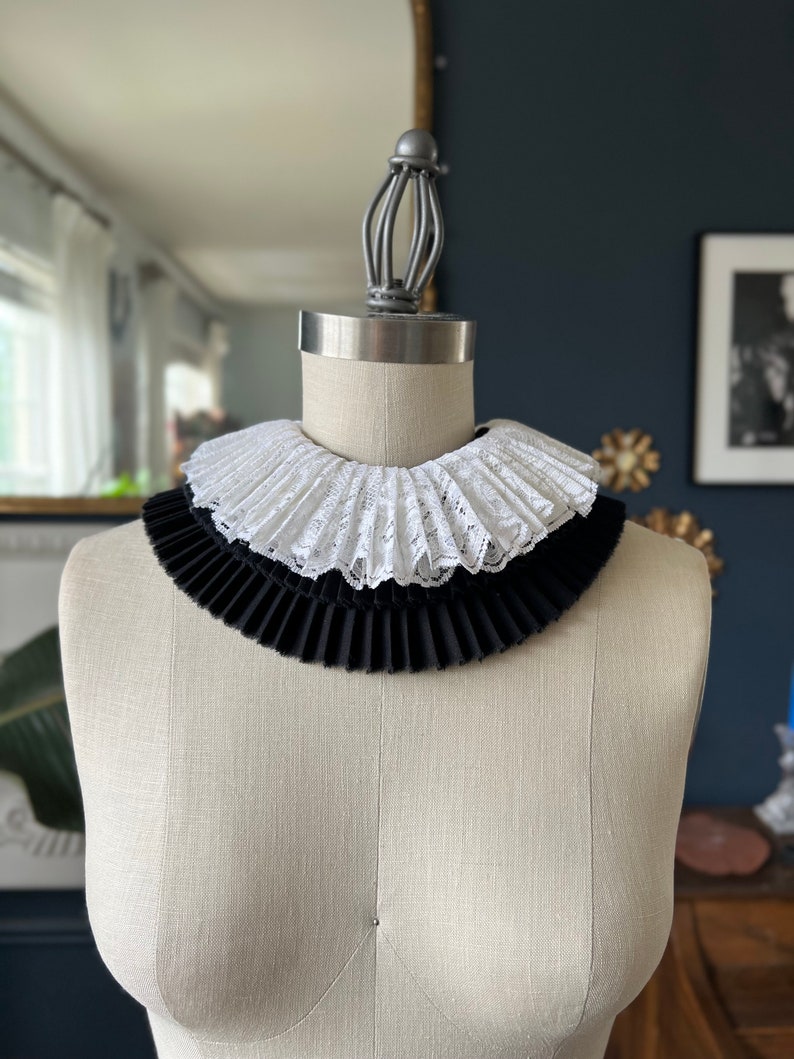 Victorian Lace Collar/neck Ruff/ Ruffled Collar/ Victorian Collar ...