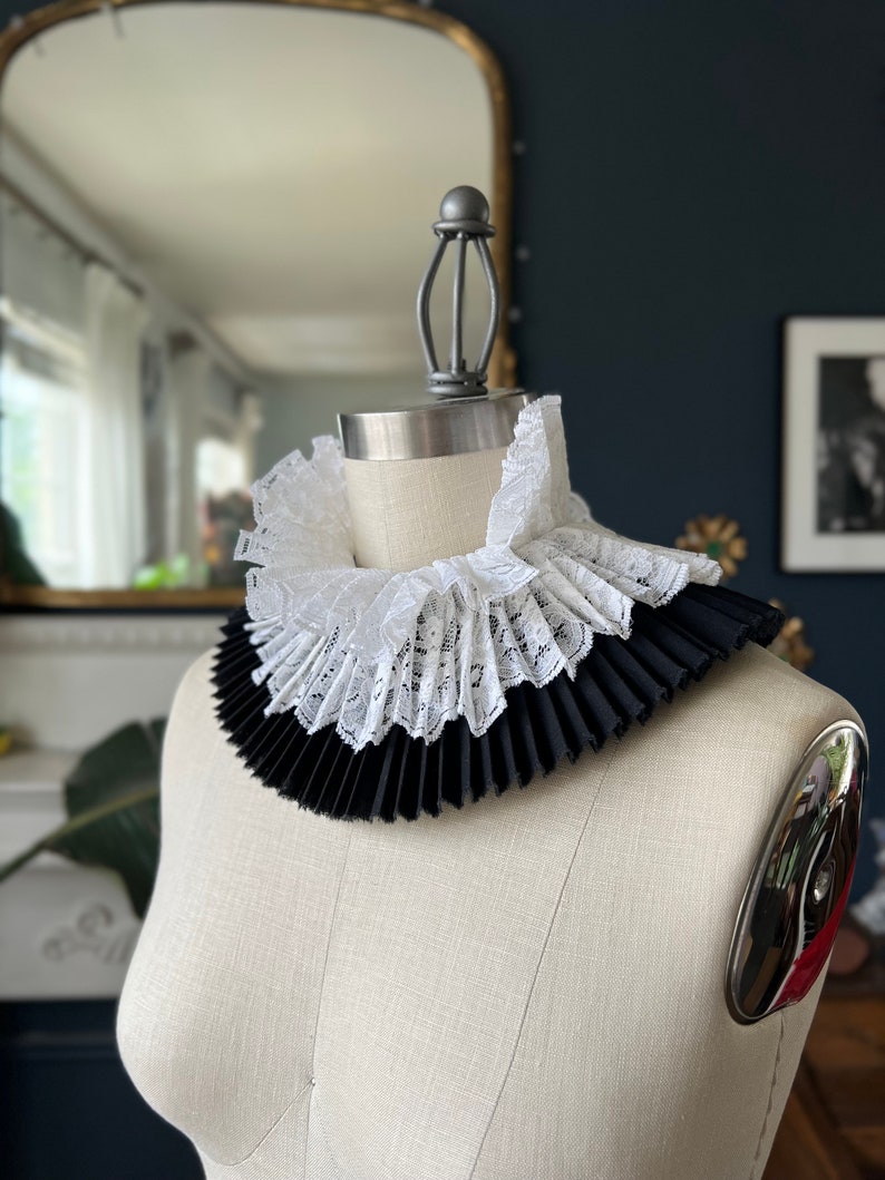 Victorian Lace Collar/neck Ruff/ Ruffled Collar/ Victorian Collar ...