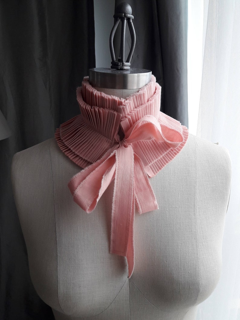 RUFFLE COLLAR/VICTORIAN Collar/More colors/Detachable Ruffle - Etsy.de