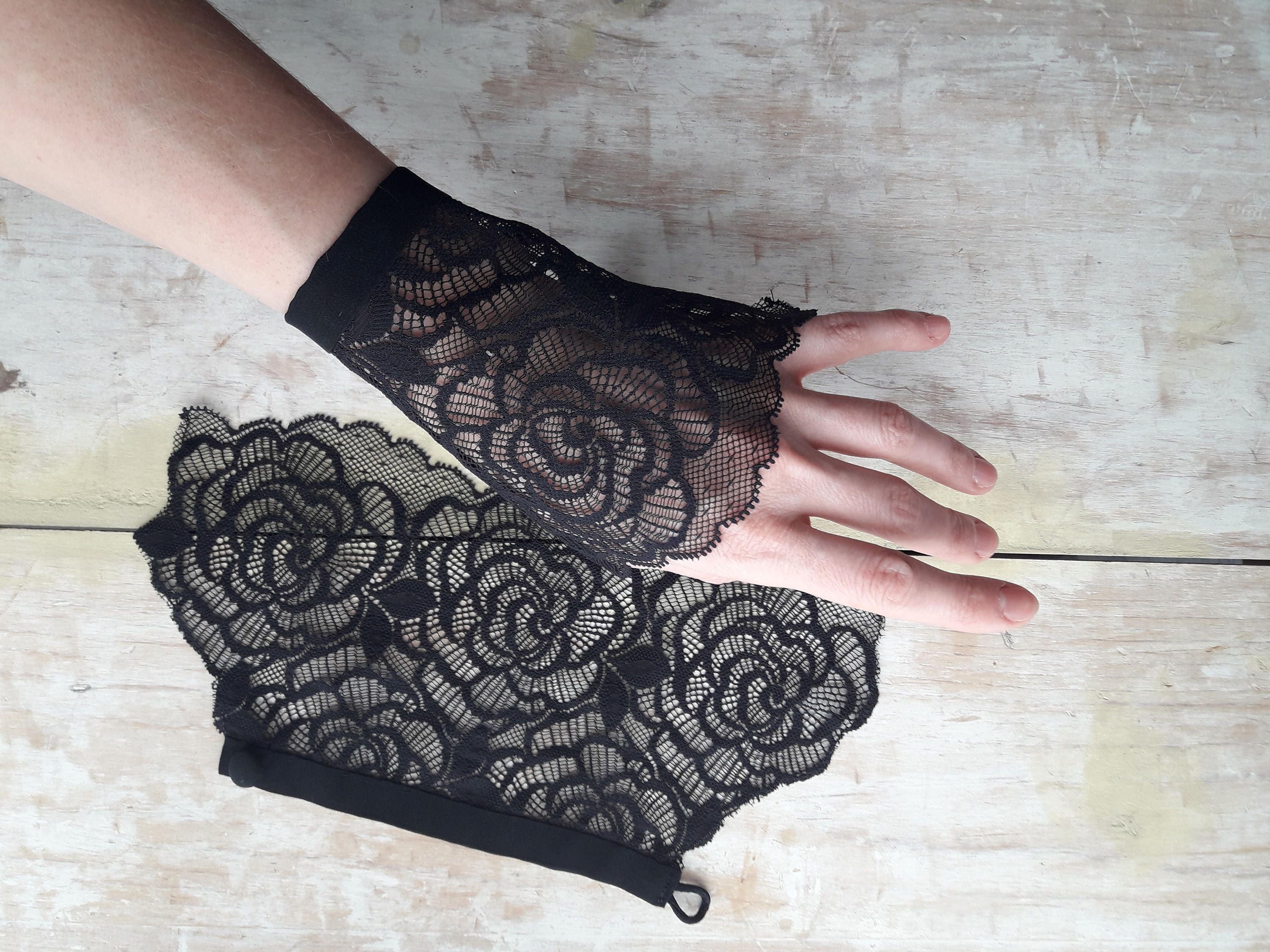 LACE Cuffs/black French Lace Cuffs/detachable Cuffs/sleeve - Etsy Norway