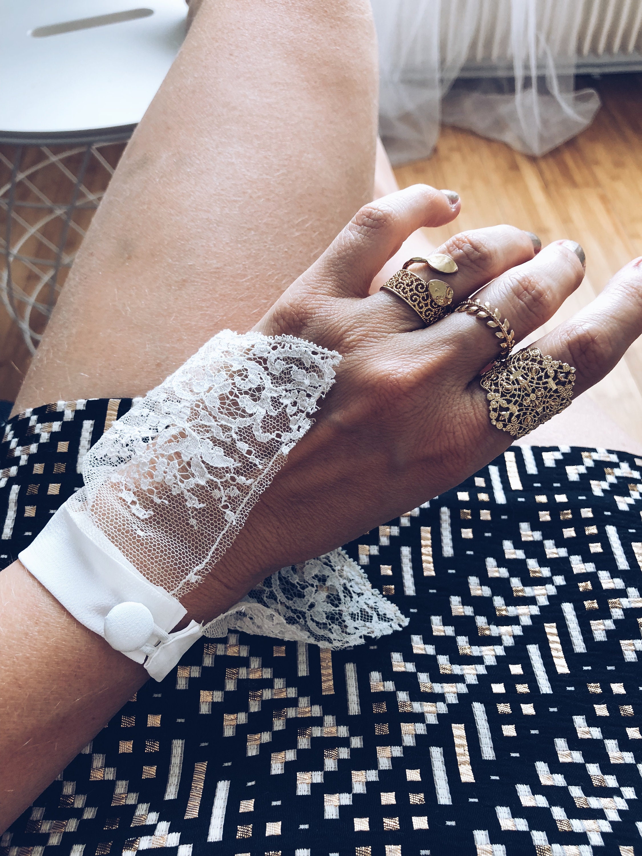 LACE Cuffs/lace Sleeves/french Lace Cuffs/ White Cuffs /sleeve Detail ...
