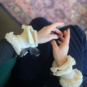 Ruffled Cuffs/white Cuffs/ Victorian Cuff Bracelet/ Victorian Gothic ...