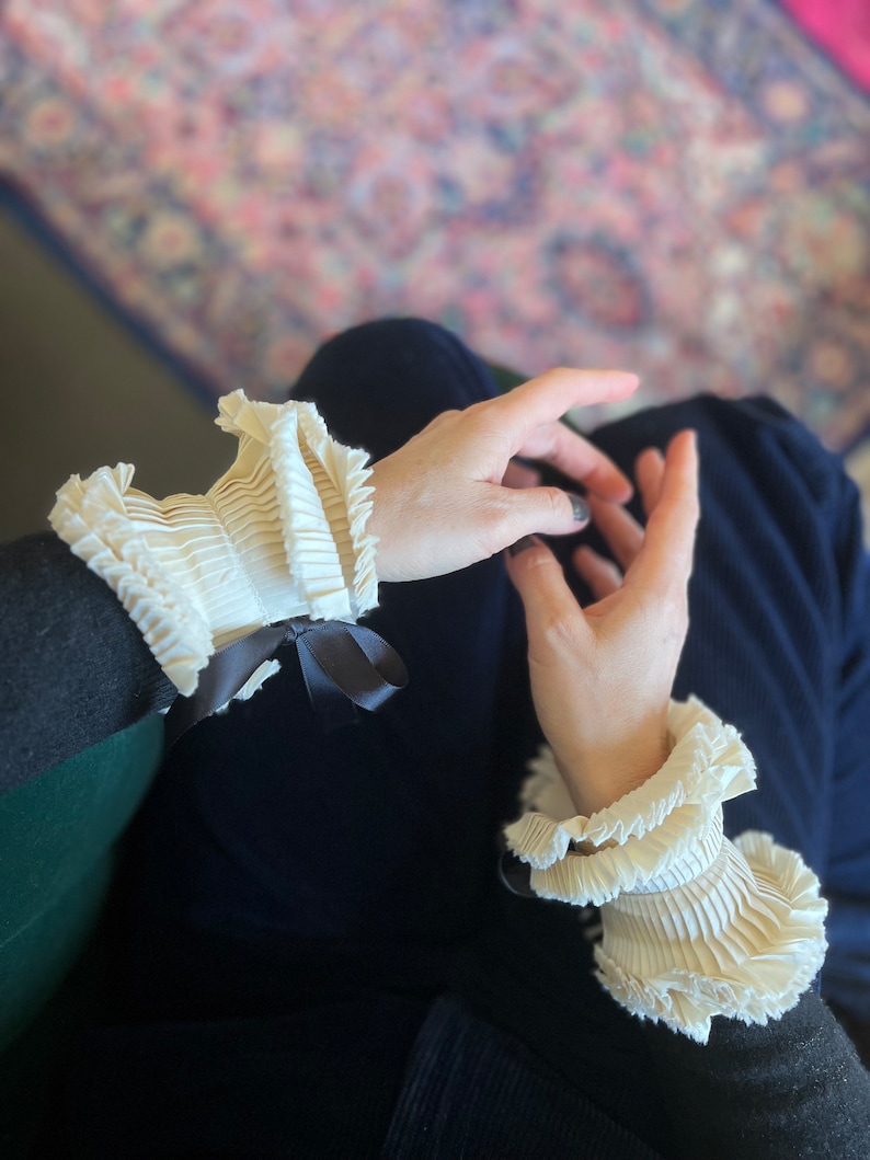 Ruffled Cuffs/white Cuffs/ Victorian Cuff Bracelet/ Victorian Gothic ...