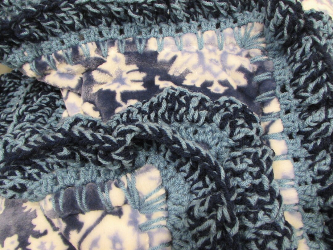 Oversize Reversible Plush Throw Blanket - Blue & White With Crochet ...