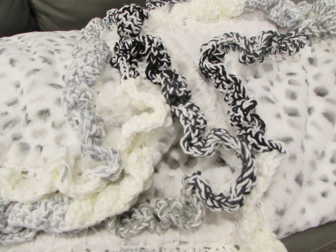 Oversize Reversible Plush Throw Blanket - Gray Black White Spotted With ...