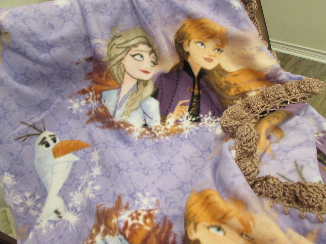 Disney Frozen II Bright Fleece Pastel Colors Throw Afghan Blanket With ...