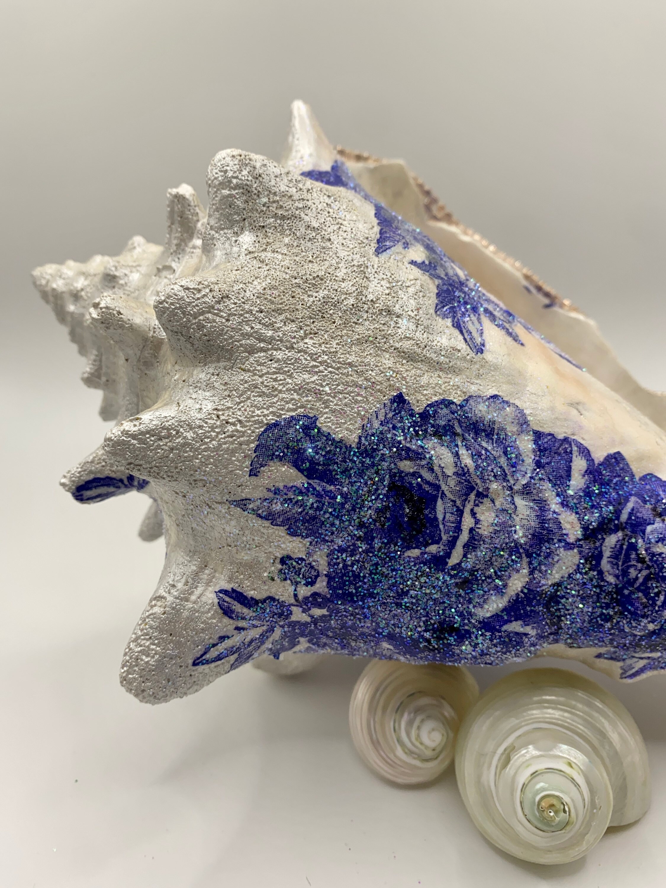 Blue Toile Découpage Conch Shell With Crystal Trim Coastal - Etsy