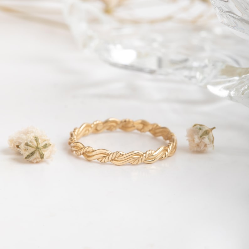 Solid Gold Rope Twist Ring – Dainty Swirl Knot Band, Stackable 10k 14k ...
