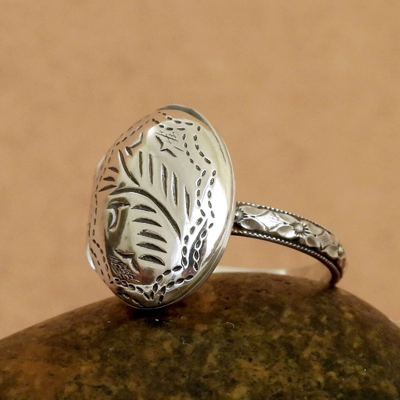 Locket Ring - Etsy