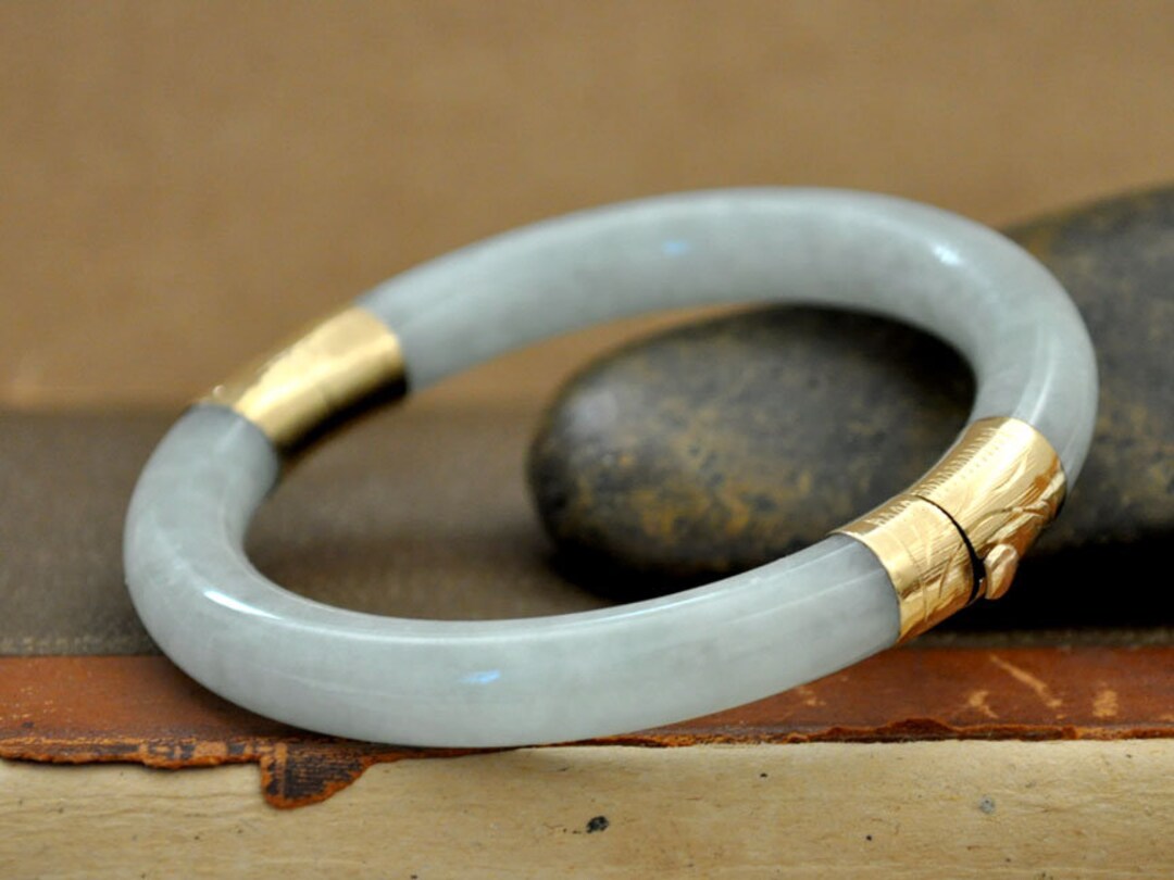 Vintage Jade Jadeite Bangle 14k Clasp Chinese Export Jade Bangle Light ...