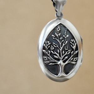 925 Silver Tree Locket Necklace Photo Locket Tree of Life Photo Family ...