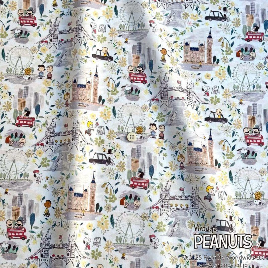 Peanuts(tm)snoopy × Liberty - A London Adventure - J25C - 50cm L × 54cm ...