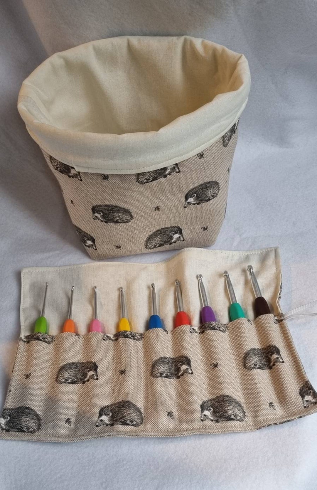 Gift Set Hedgehog Storage Basket 15x13x11cm and Crochet Hook Case Roll ...