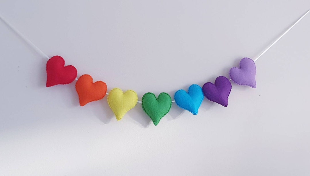 RAINBOW HEART Garland Felt Bunting Wall Hanging Rainbow PRIDE Child ...
