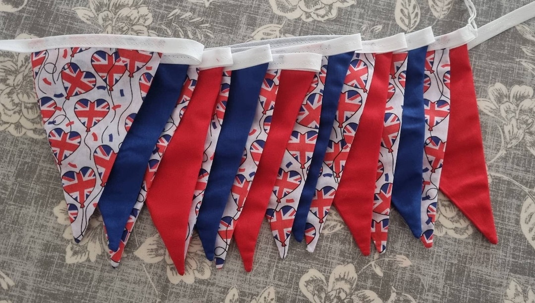 Red White Blue BUNTING Union Jack Heart Balloons Patriotic London ...
