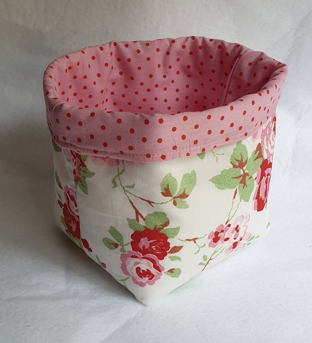 Cath Kidston Rosali Ikea White Rose Fabric Pink Spotty Polka Dot Bit ...
