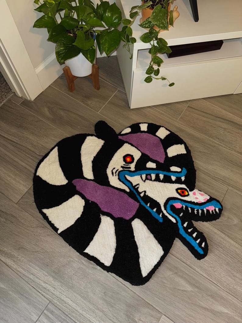 Beetlejuice Sandworm Custom Handmade Tufted Rug - Etsy