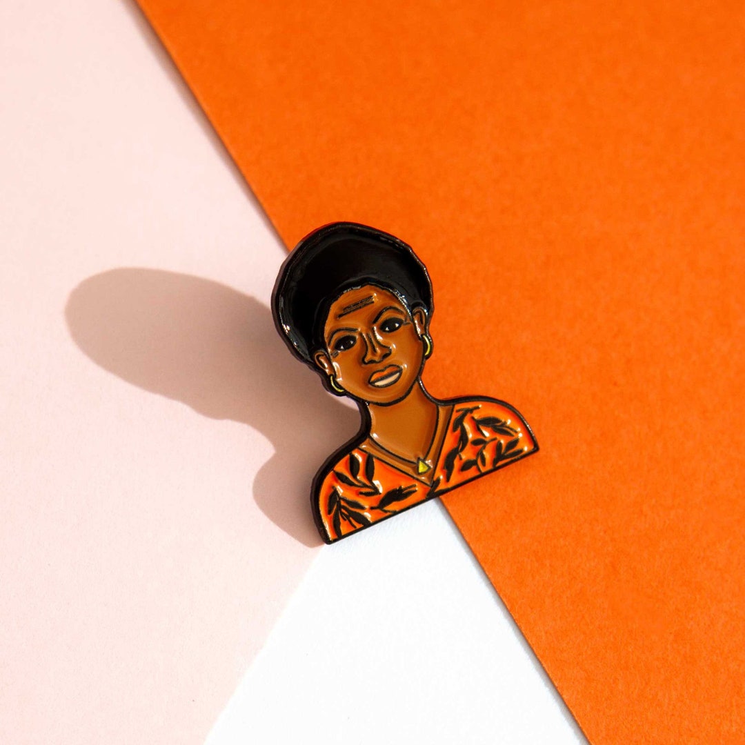Nina Enamel Pin Badge Book Lover Reader Gift Blade Runner Pin Book Gift ...