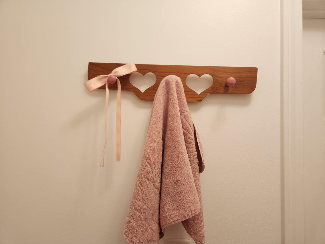 Wooden Heart Cutout Wall Shelf With Pegs and Plate Groove, Vintage ...