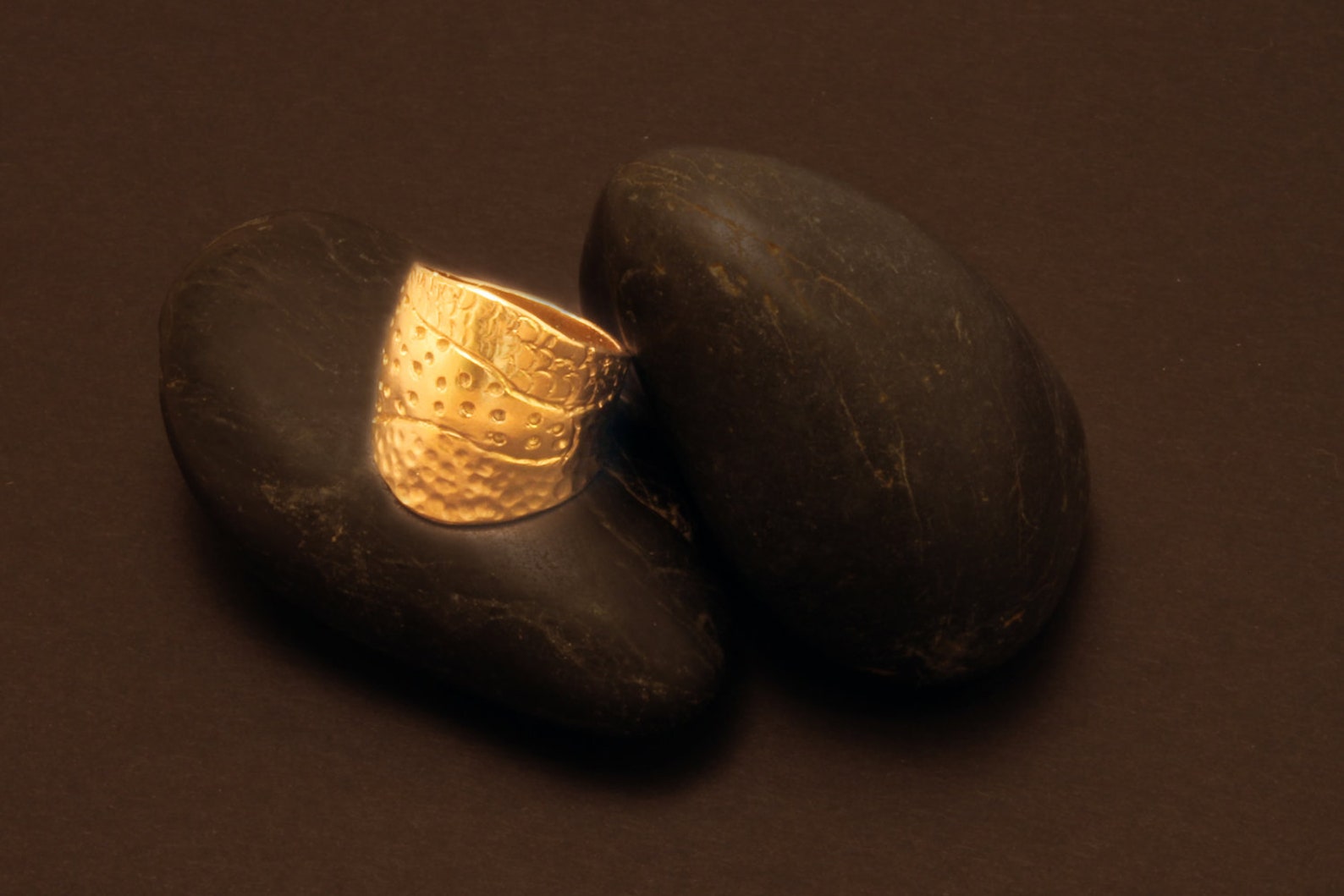 Hammered Gold Ring, Wide Band Gold Ring, Abstract Ring, Chunky ...