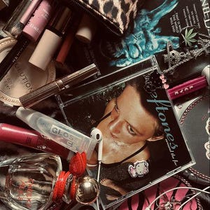 Y2K Bougie Posters - Etsy