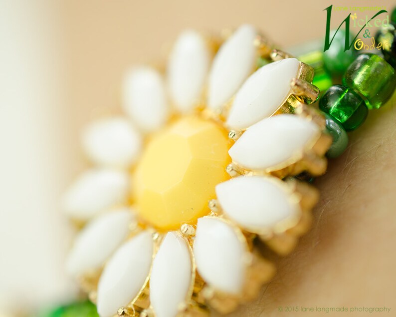 DAISY CHAIN Bracelet Green Beaded Daisy Bracelet Flower | Etsy