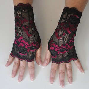 Short Gothic Fingerless Gloves Black/magenta Lace ,romantic Mittens ...