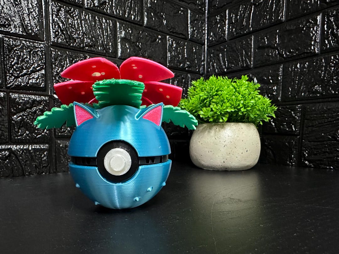 3D Printed Venusaur Pokeball - Etsy