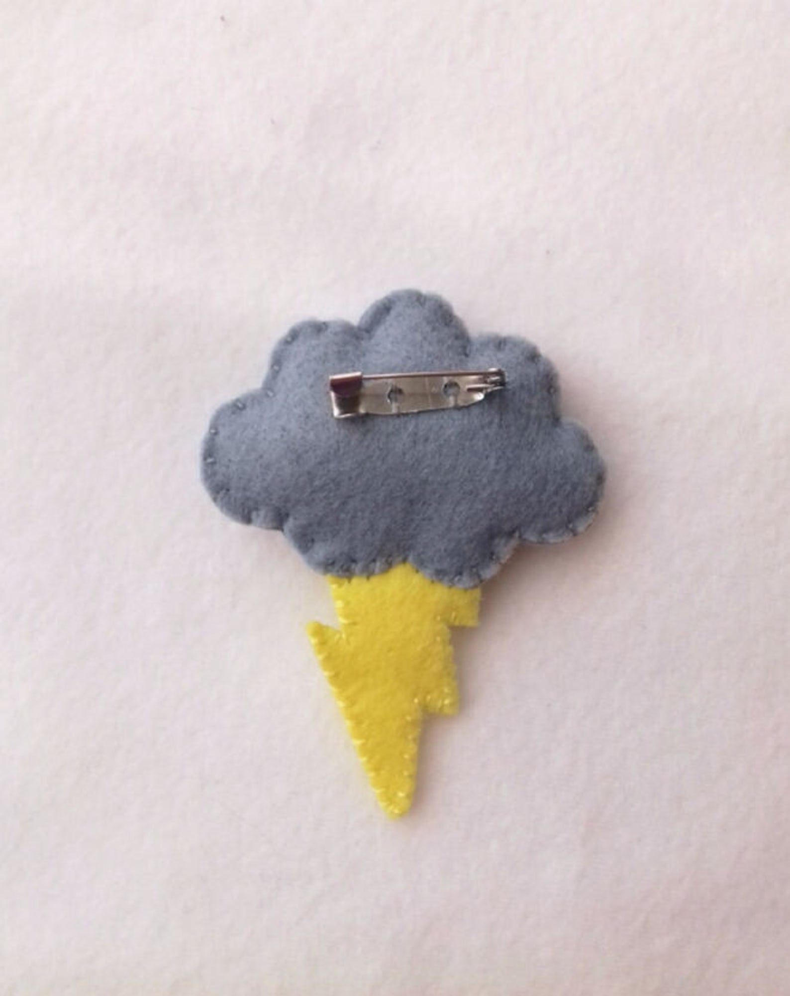 Cloud Felt Brooch Rain Pin Rainy Cloud Kawaii Pin Storm - Etsy