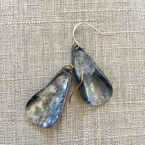 The Luna - Pen Clam Shell Tear Drop Earrings - Etsy