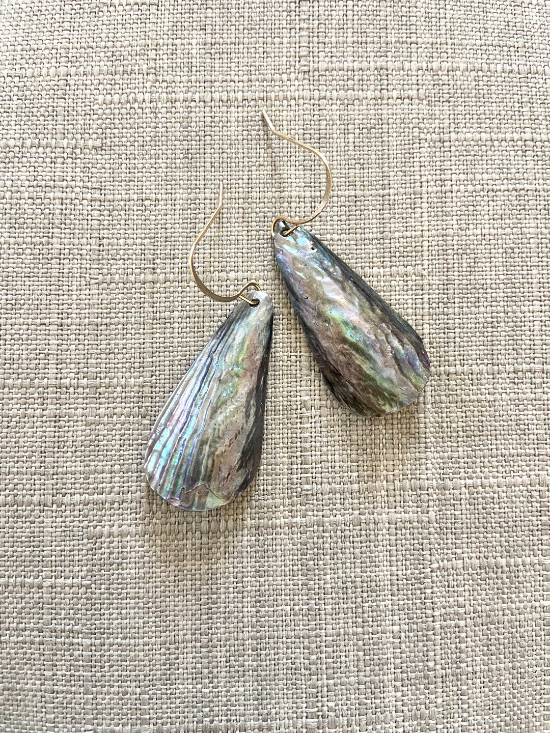 The Luna - Pen Clam Shell Tear Drop Earrings - Etsy