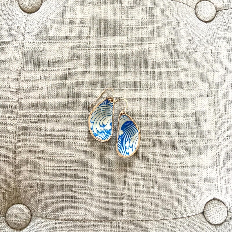 Mussel Shell Earring - Etsy