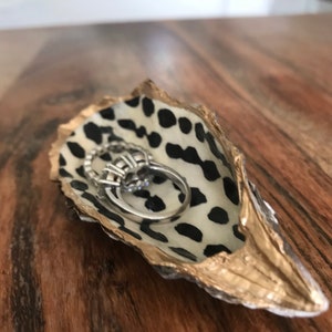 The Addy - Low Tides Design Oyster Trinket/ring Dish in a Cream & Black ...