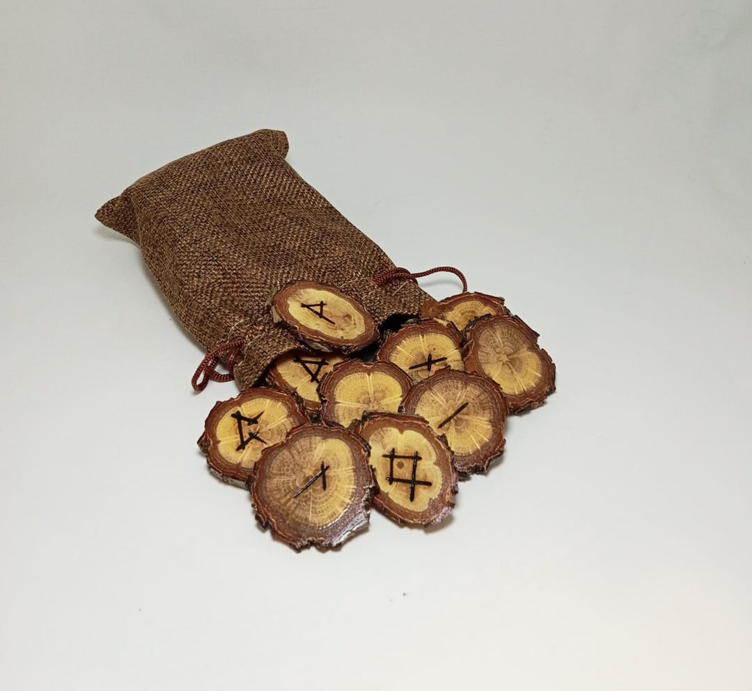Chestnut Oak Rune Set - Etsy