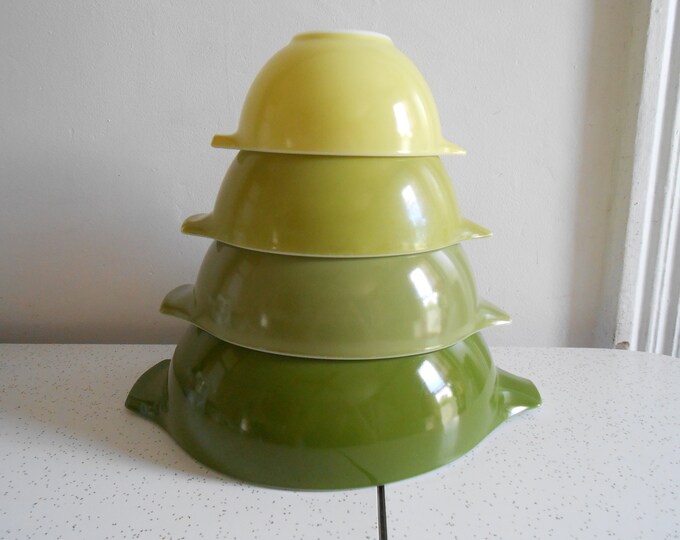 Pyrex Cinderella Mixing Bowls Set of 4 Verde Pyrex Mixing Bowls No 444 ...