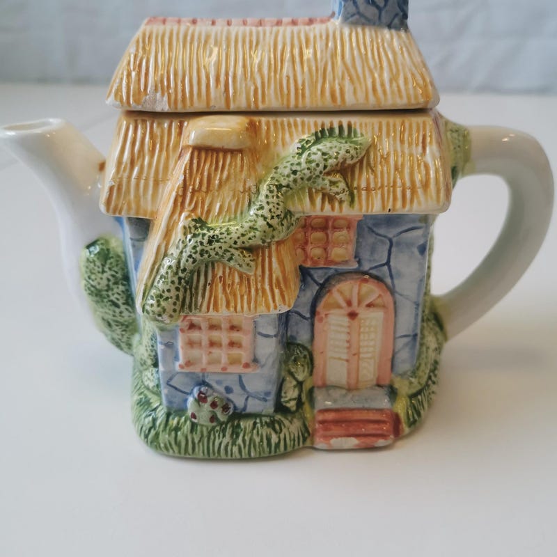 Cottage Tea Pot - Etsy