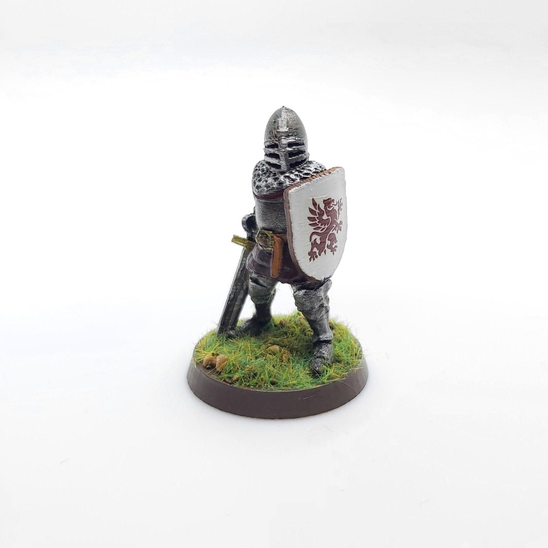 Painted Knight With Wolfrib Helmet - Miniatures, 28mm, Dungeons and ...
