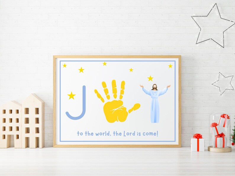 Joy to the World Christmas Handprint Craft, My First Christmas ...