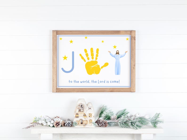 Joy to the World Christmas Handprint Craft, My First Christmas ...