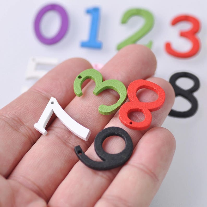 100pcs Random Mixed Wooden Letters & Numbers 22mm/20mm Loose Pendant ...