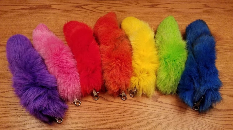 SOLID DYED Arctic Fox Fur Tail Keychain - Etsy