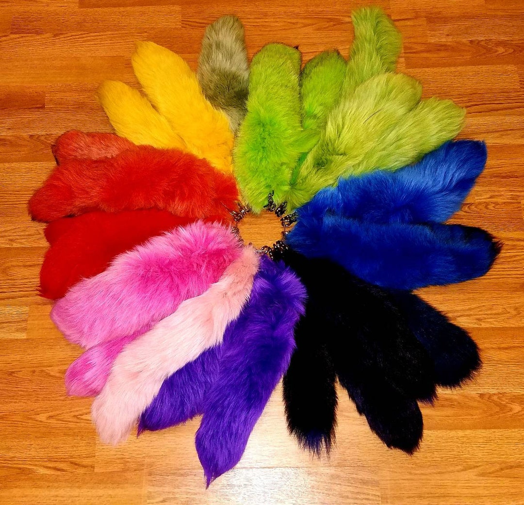 SOLID DYED Arctic Fox Fur Tail Keychain - Etsy