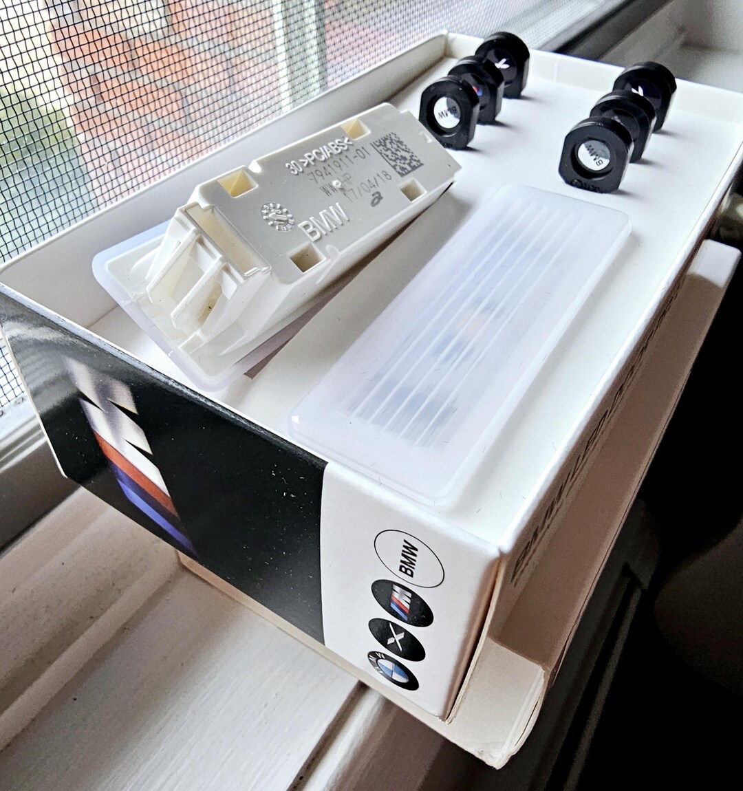 Genuine BMW LED Door Logo Projector Light OEM 63312414105 - Etsy