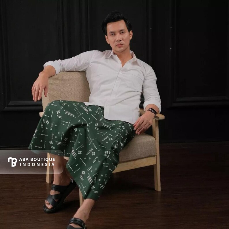 Sarong Batik for Men Muslim Prayer - Print Sarong - Beach Sarong ...