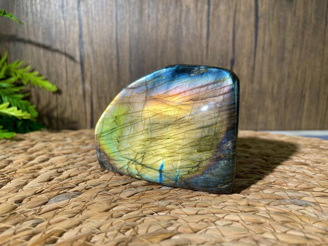 Rainbow Full Flash Labradorite Freeform, Crystal Ornament, Quartz ...