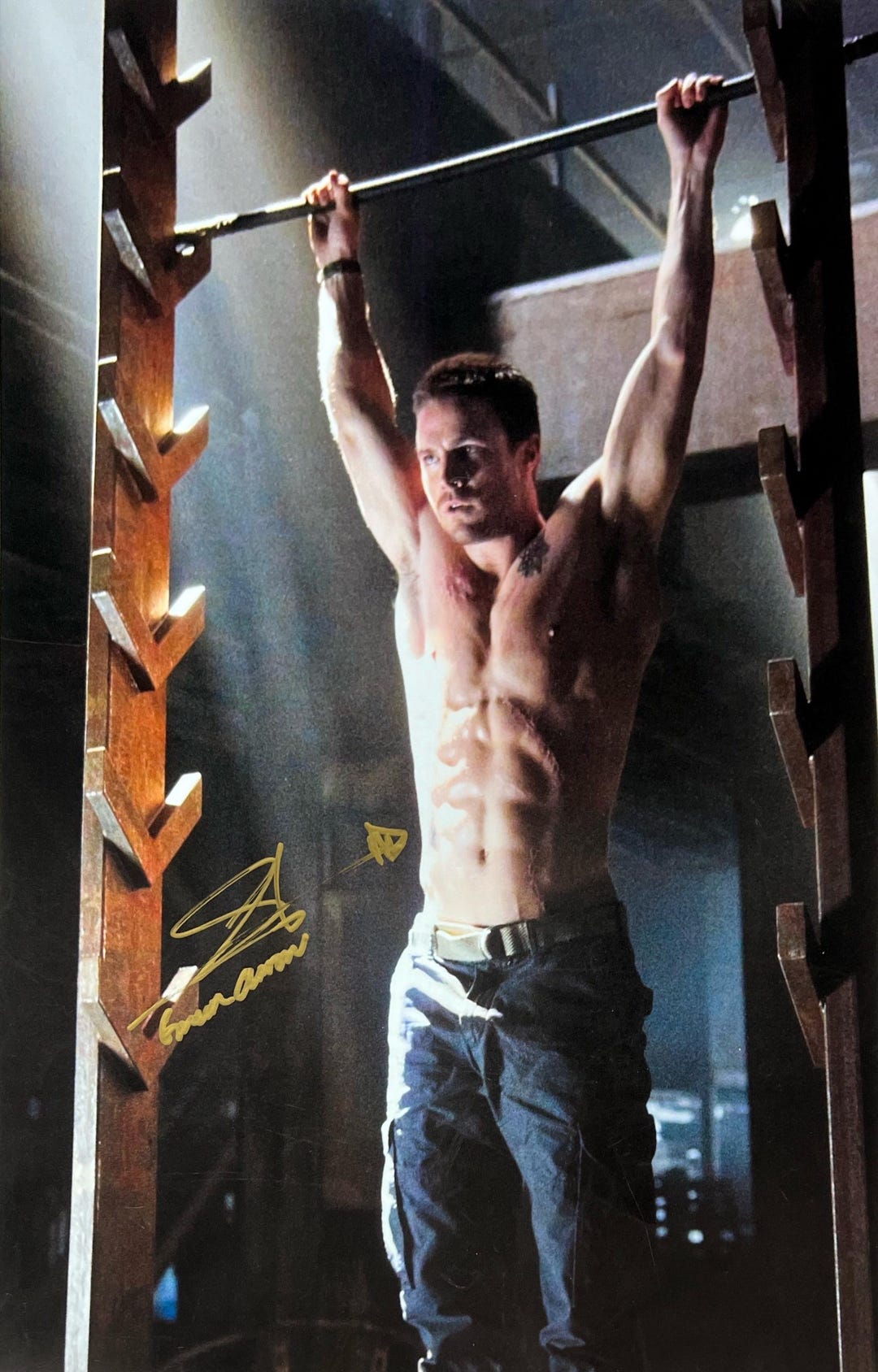Autograph Signed Arrow Poster - Etsy